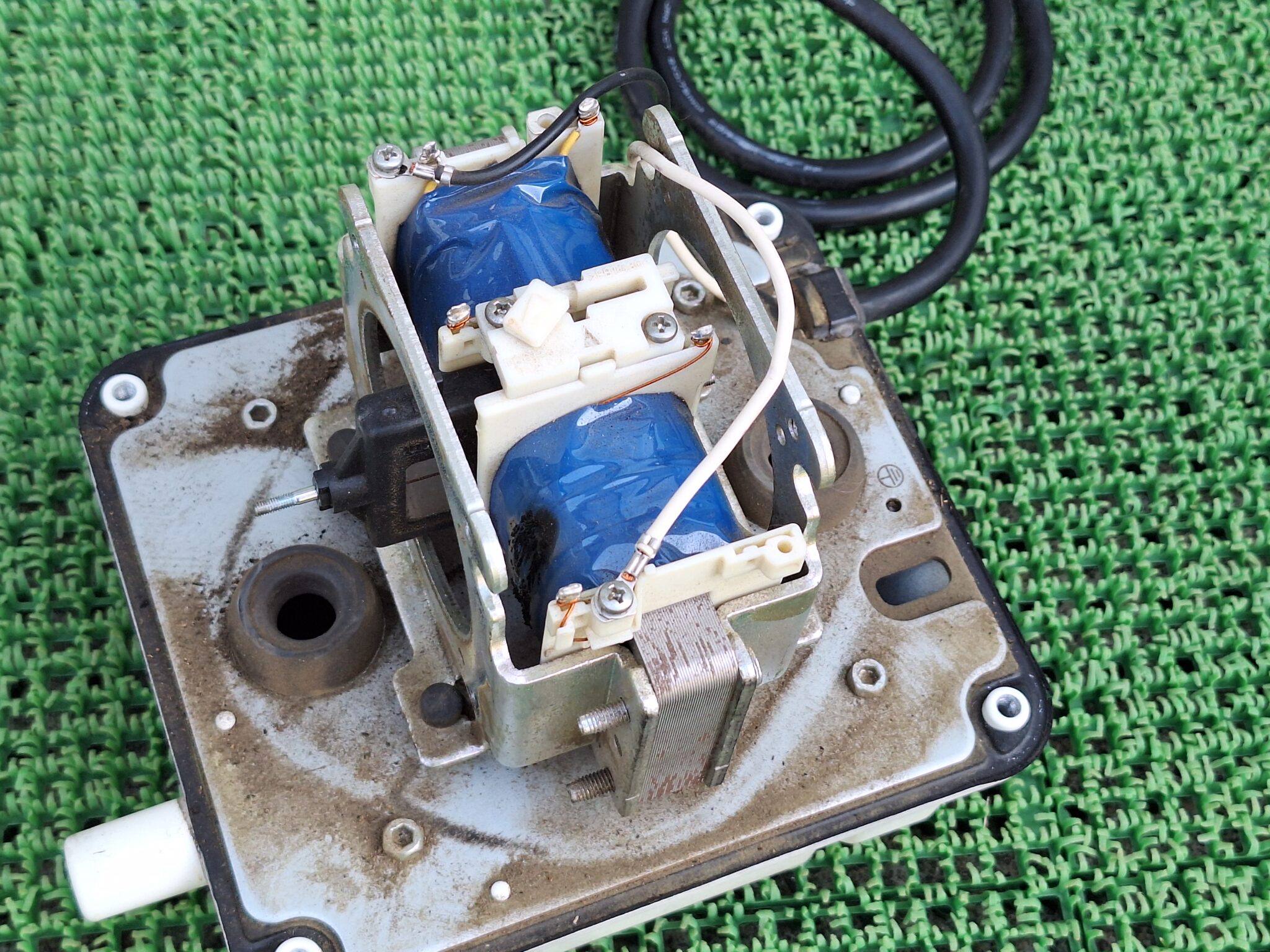 浄化槽 ブロワー CAB7の修理を解説 | 初心者のための浄化槽管理士 実践ガイド | 浄化槽ワークス