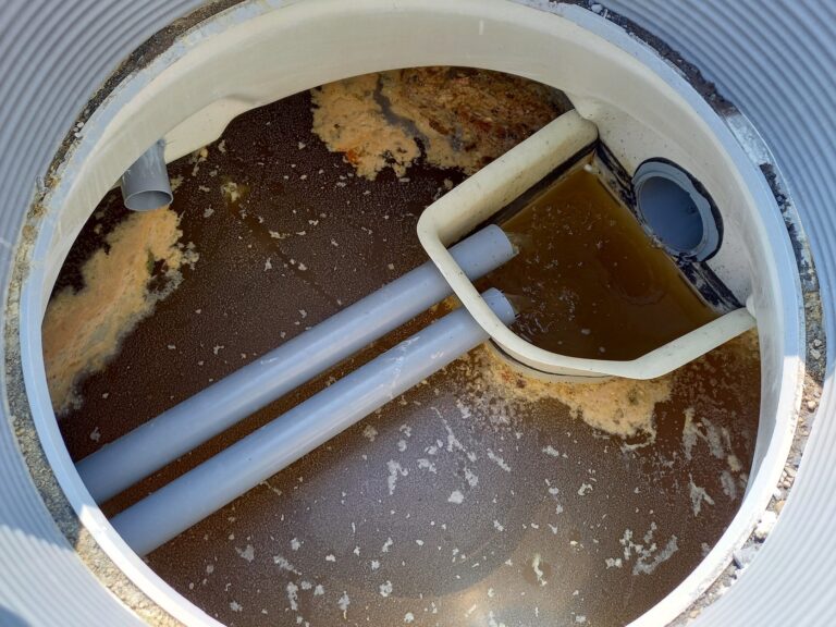 フジクリーン 浄化槽 CV-30型 | 初心者のための浄化槽管理士 実践ガイド | 浄化槽ワークス