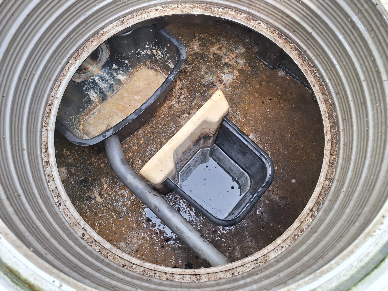 ハウステック 浄化槽 KRS-7A型 | 初心者のための浄化槽管理士 実践ガイド | 浄化槽ワークス